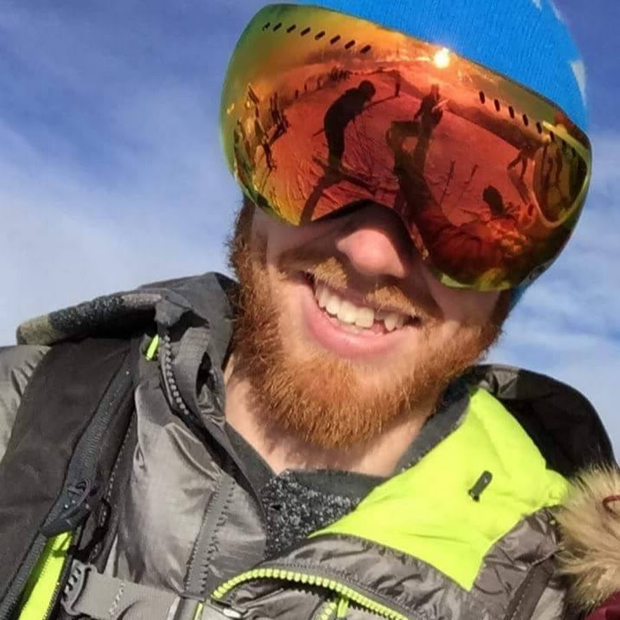 AIf8zZSm3X-7llHIaP76BJiNO9DAE4JX44_aJ1K-RVdHoQ=s900-c-k-c0x00ffffff-no-rj