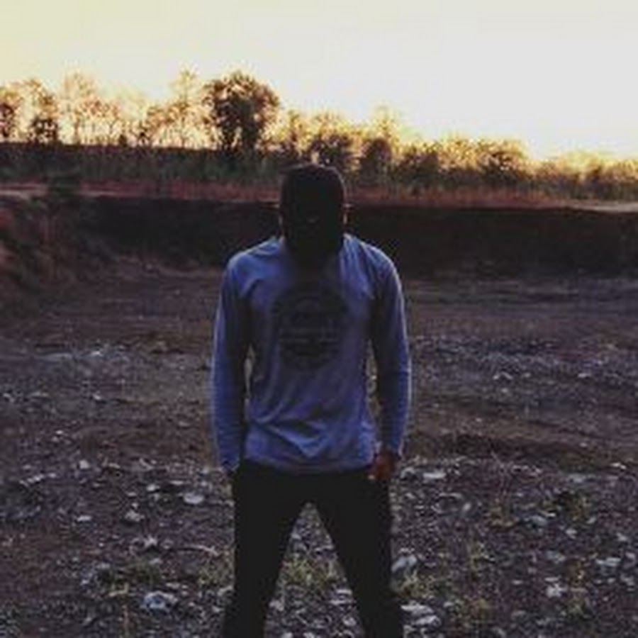 AIf8zZTMLGi-bLjUSz-rFFk3mMsgYbK7RmF-RnTiTTjaow=s900-c-k-c0x00ffffff-no-rj