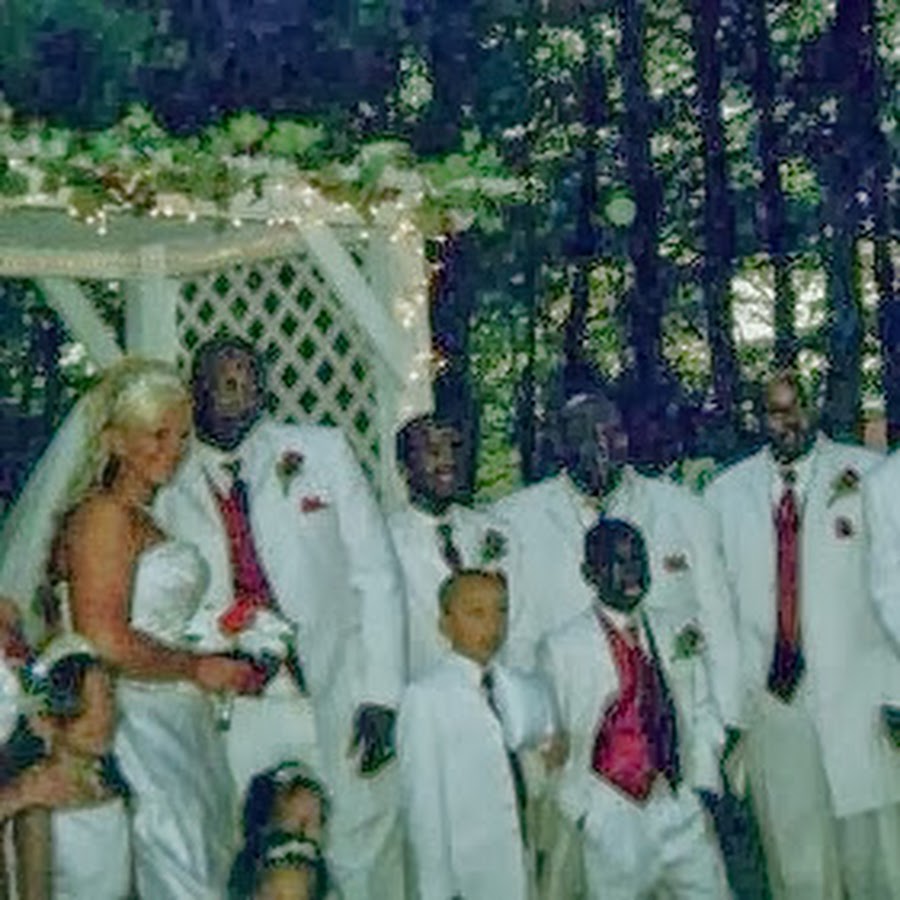 AL5GRJUHdFn79bDMGibIXtwUwq-O2mIO5f7pZp8GbbLJ=s900-c-k-c0x00ffffff-no-rj