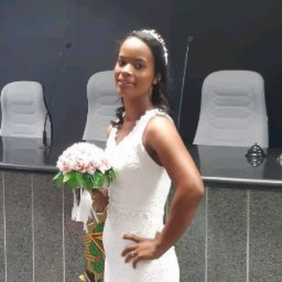 AL5GRJUx6PR2DUN9vc-jSahuoLJTFQYNND7qx5WJHxI1=s900-c-k-c0x00ffffff-no-rj