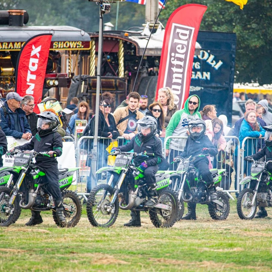 AL5GRJX2xQLyReGoUTS-Rzm4KqZWiqENaEPo0rhV3SDiPQ=s900-c-k-c0x00ffffff-no-rj