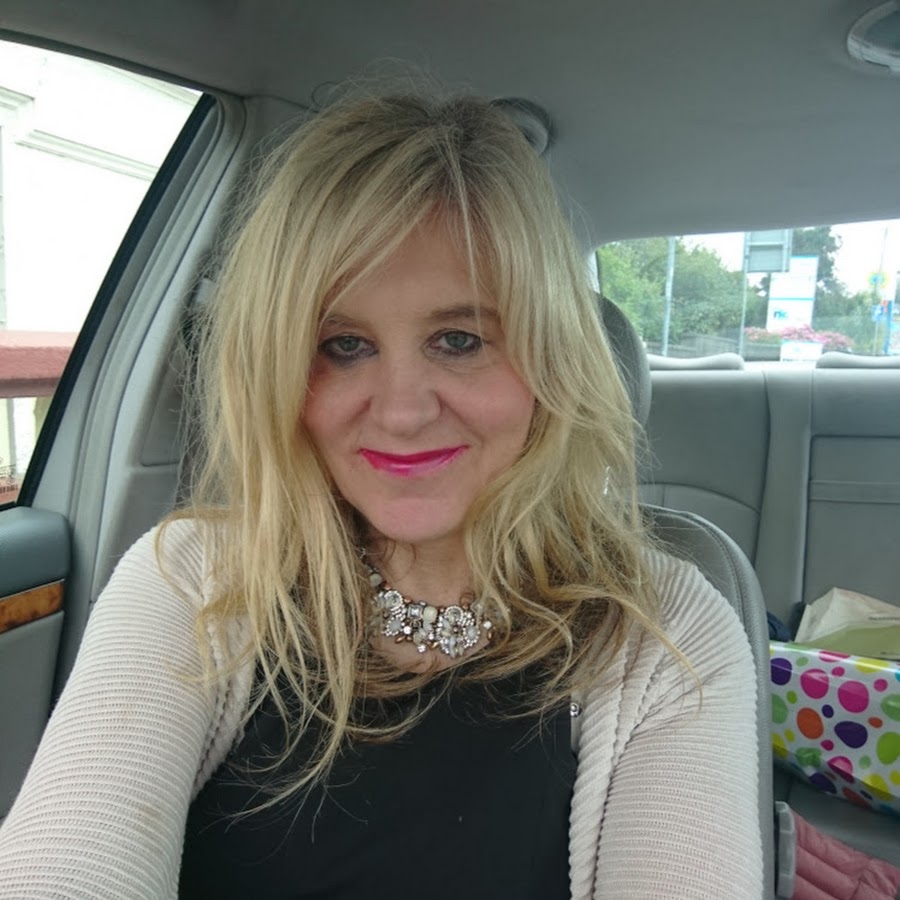 AMLnZu-fN13lxbyensGb-QQVsVB2Y4wZxecxSb73z0tcVg=s900-c-k-c0x00ffffff-no-rj