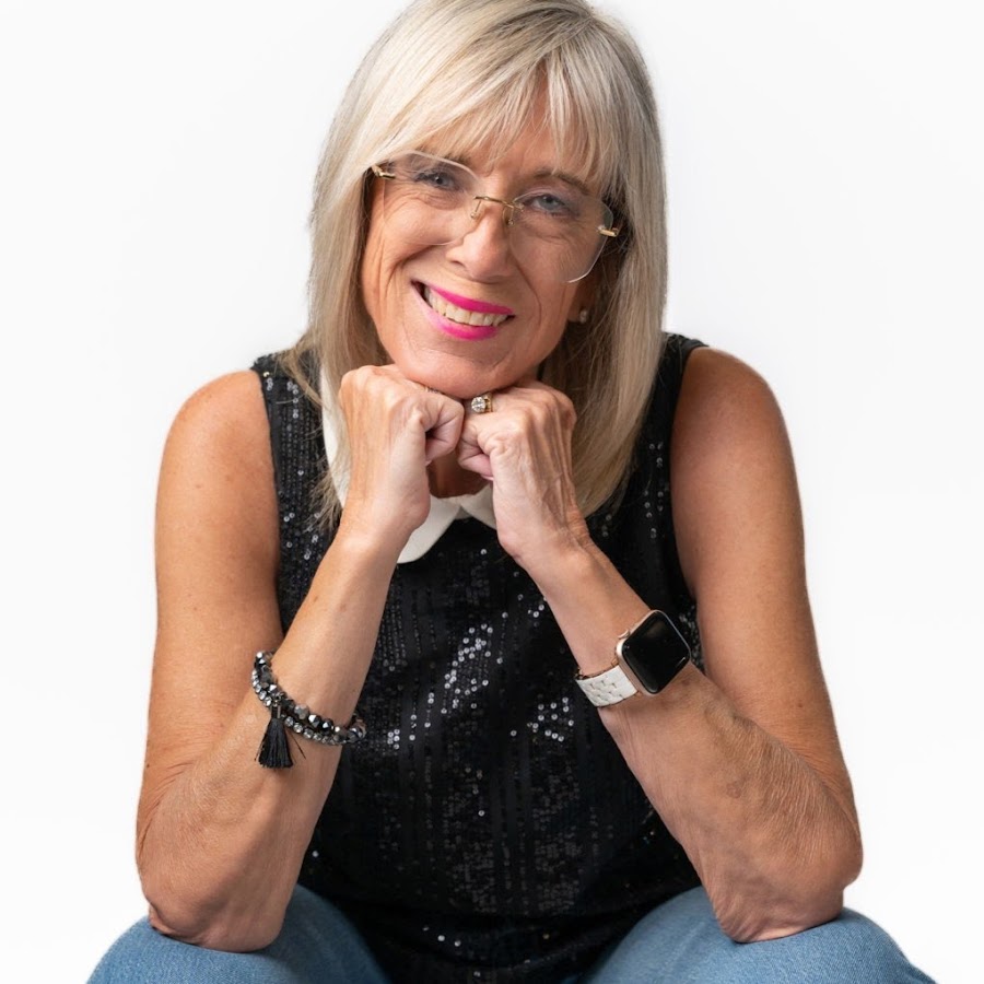 AMLnZu_V1ph8C7SzMuO2KTHfkLprEealwPxhya80ukliFQ=s900-c-k-c0x00ffffff-no-rj