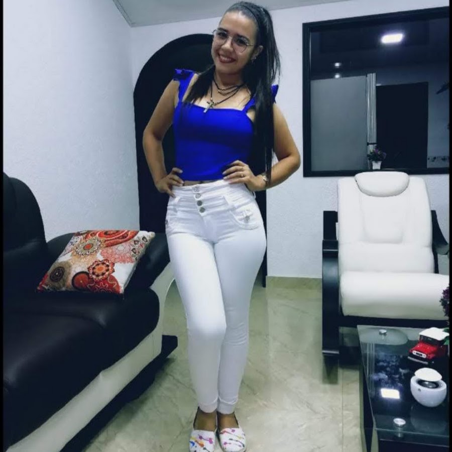 AMLnZu_iISa3i2nYV_BMY-R6YvaVAyr87V11PIhr1LI=s900-c-k-c0x00ffffff-no-rj