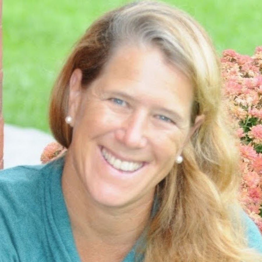 AOPolaQSqHsB2VJtjV802qJAaOxX-R5YmXAXRbBg_vnCuQ=s900-c-k-c0x00ffffff-no-rj