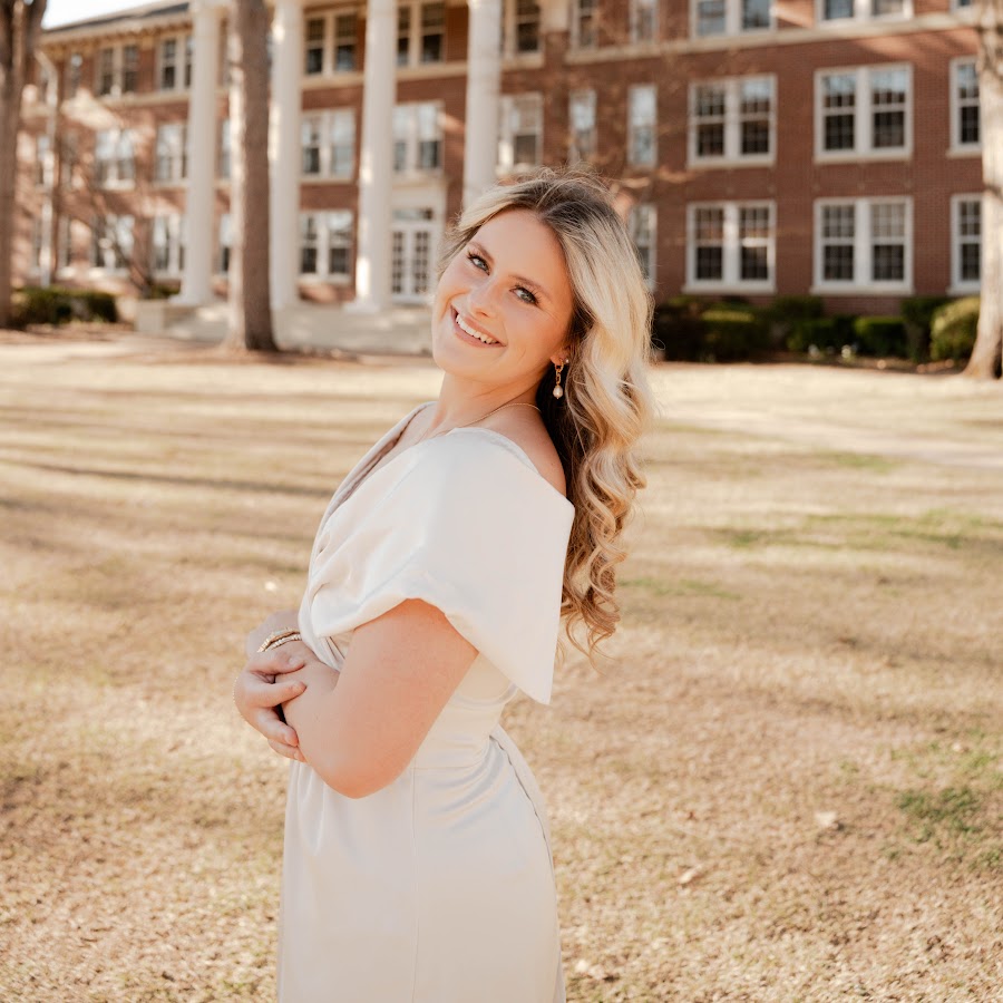 AOPolaR-iz7eT4FE__QKVyLP1pPdYHU1OQWSzI4ynlF-Rw=s900-c-k-c0x00ffffff-no-rj