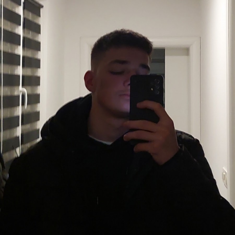 AOPolaSS7Lb1qSNSq3DGY43sojzE5t42aU_STCc5fWgI1oA=s900-c-k-c0x00ffffff-no-rj