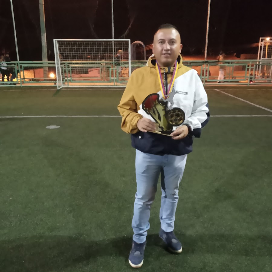 APkrFKZ3ogPkkESFt2N8Y0LSVRRRVm7QwpuKiTVnP-fW6A=s900-c-k-c0x00ffffff-no-rj