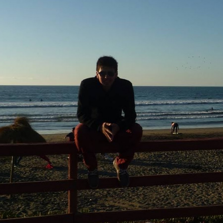 APkrFKZRMBiIY7KgJJuh9K9wMd-9vkdTjZLs_feKNU-O2g=s900-c-k-c0x00ffffff-no-rj