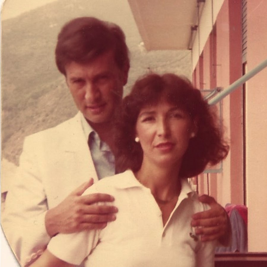 APkrFKaSp56Wv2uwL6M97BrVulR_hdlFN3-KfjeCsKkSUQ=s900-c-k-c0x00ffffff-no-rj