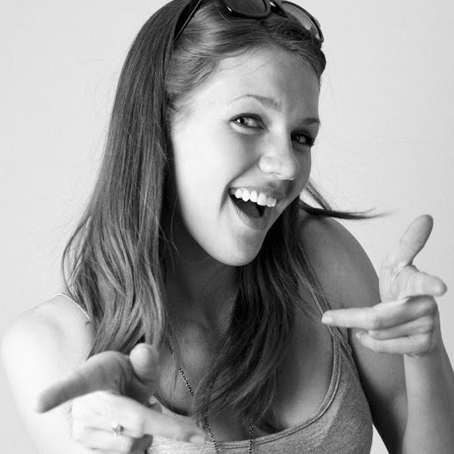 APkrFKaWHcAxNXH2iVzeD-R7KFBBTSYrAx49l3t8BGxd=s900-c-k-c0x00ffffff-no-rj