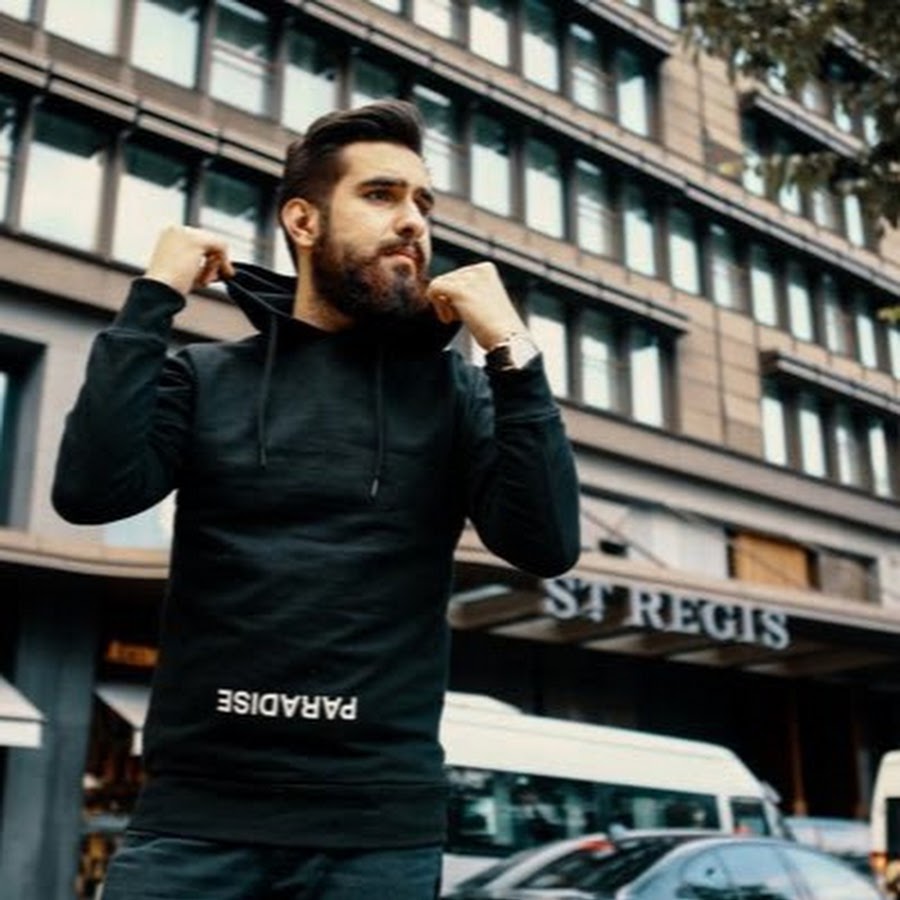 APkrFKb04WNKb8c3TParpYEVerFqYN15uovWLmLLccAX=s900-c-k-c0x00ffffff-no-rj