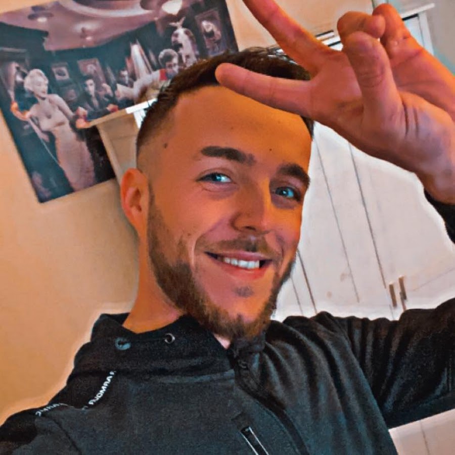 MisterRich!! - YouTube